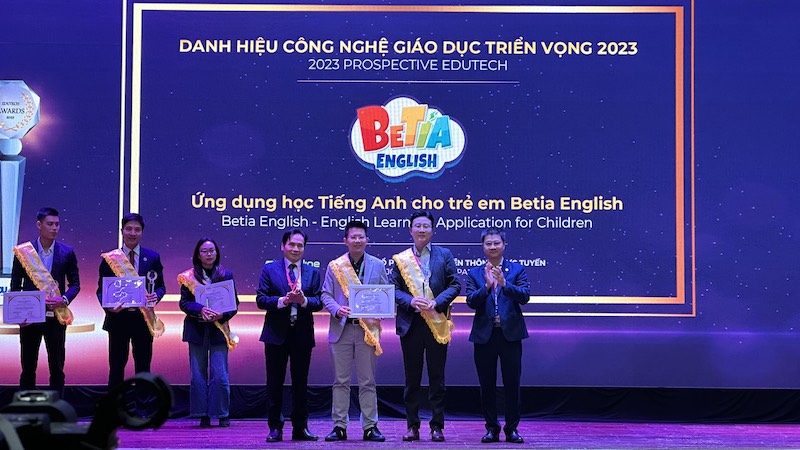 Betia English - Betia English nhận giải thưởng danh giá EduTech Award 2023